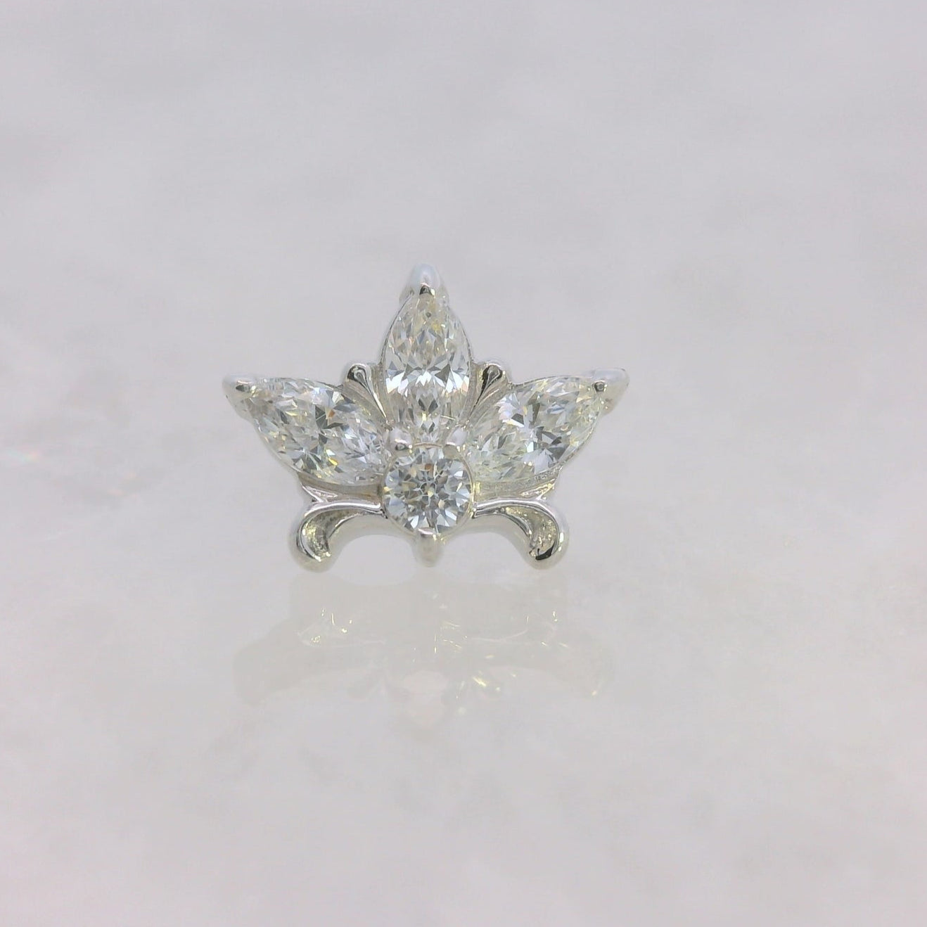 Royal Lily - Standard 9x7mm – Ivy Piercing Studios